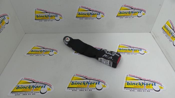 Mitsubishi L200 Veiligheidsgordel Insteken midden-achters voorraad