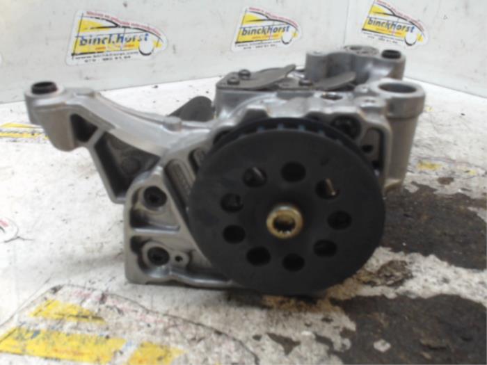 Oliepompen met artikelnummer 04L145208D voorraad