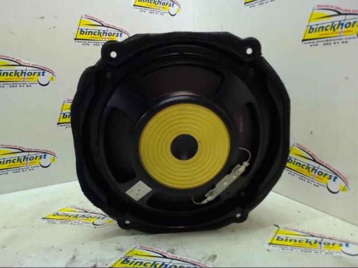 Subwoofer Mercedes CLK 3.2 320 V6 18V - A2088200969 BOSE