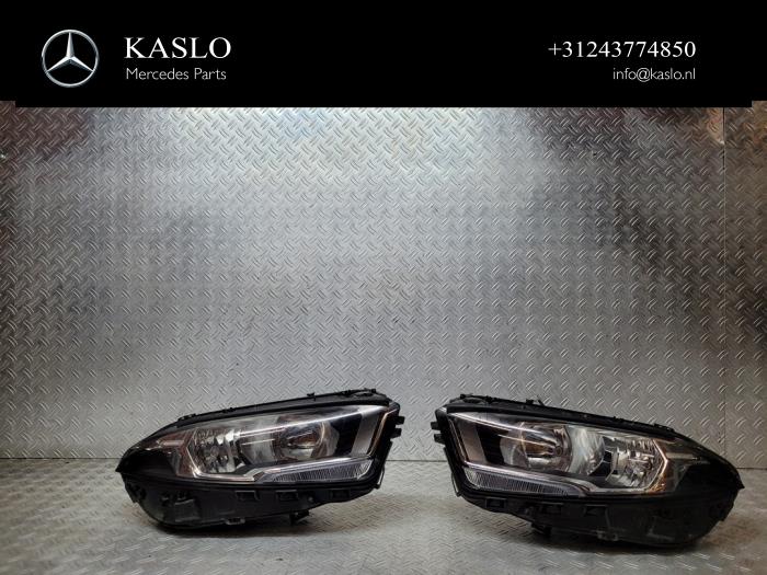 Voorkop compleet Mercedes A 1.3 A-180 Turbo 16V 149 - A1778801100