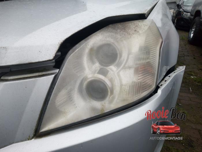 Koplamp links Cadillac BLS 1.9 TiD 16V - OEM