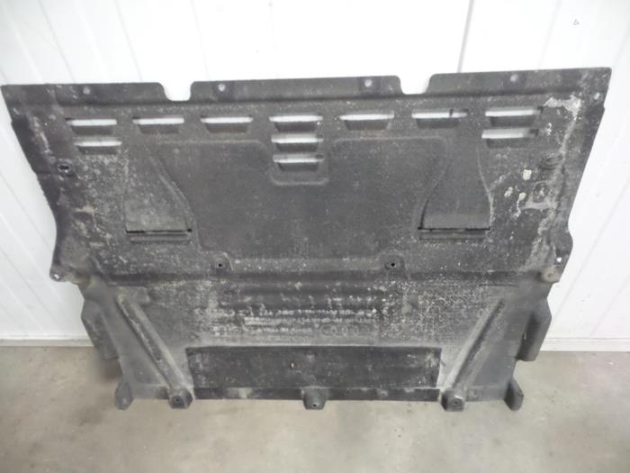 Motor Beschermplaten met artikelnummer 4N0825235 voorraad