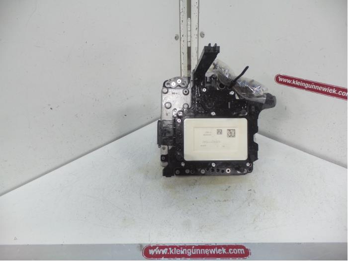 Mechatronics met artikelnummer 02E325025 voorraad