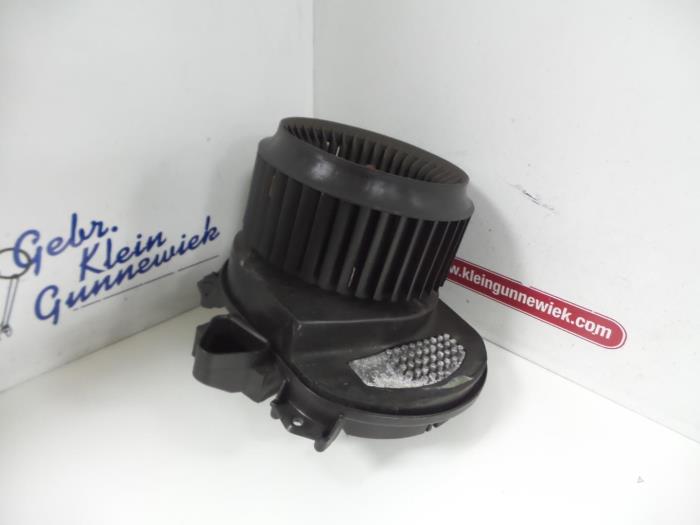 Kachel Ventilatiemotoren met artikelnummer 2469064200 voorraad