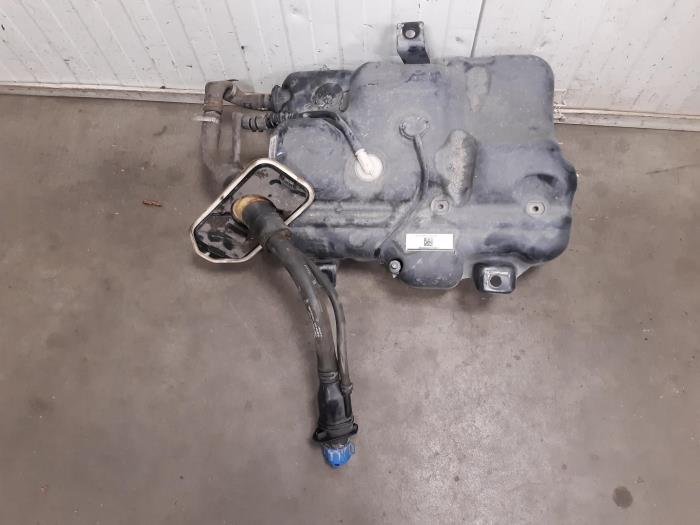 Renault Master Adblue tanks voorraad | Onderdelenlijn.nl