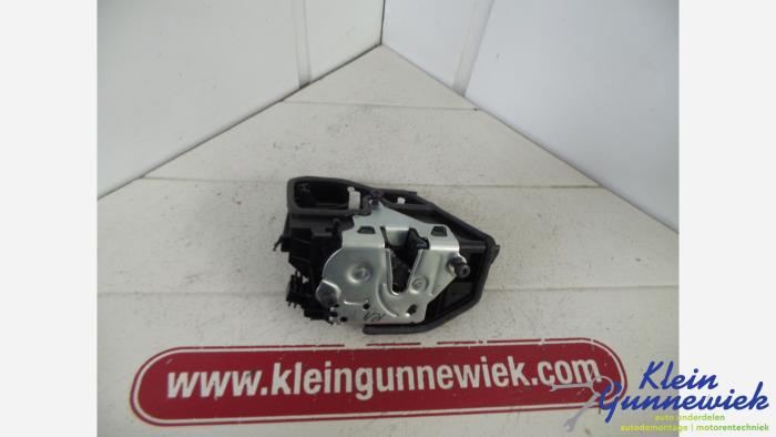 Deurslot Mechaniek 4Deurs rechts-achter BMW X4 - 51227318418