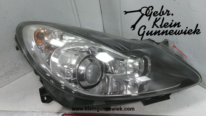 Koplampen rechts met artikelnummer 93189366 voorraad