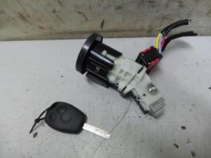 Gebruikte Renault Trafic Kontaktslot+Sleutel - 487002147R - Gebr.Klein ...