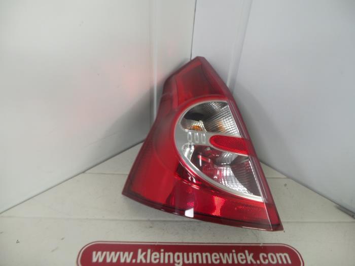 Gebruikte Dacia Sandero Achterlicht links - 8200734825 - Gebr.Klein ...