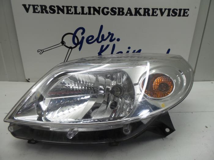 Gebruikte Dacia Sandero (BS) 1.4 Koplamp links - 8200733878 - Gebr ...