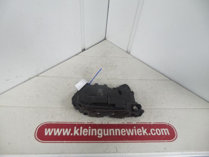 Gebruikte Volkswagen Passat Deurslot Mechaniek 4Deurs links-voor ...