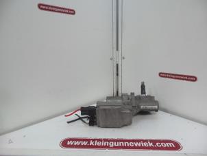 Stuurhuis Mercedes A 1.8 A-180 CDI 16V Autom. - A2469006113