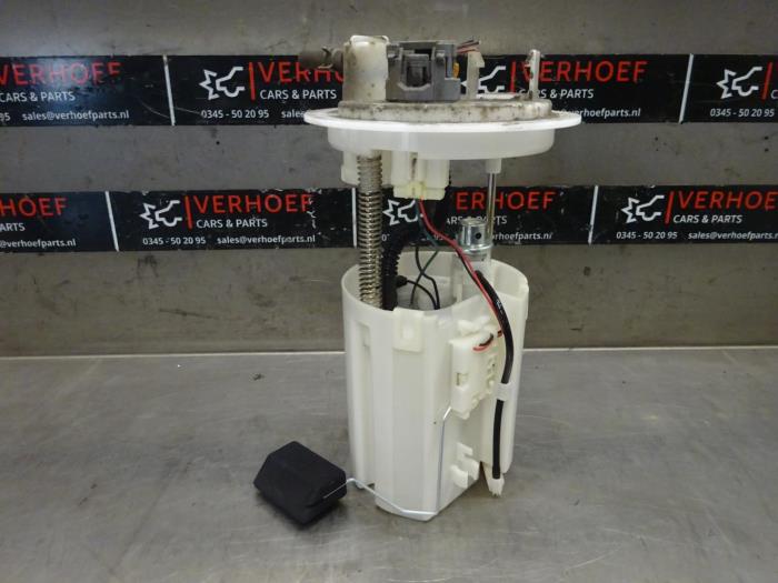 Benzinepompen met artikelnummer 1760A354 voorraad