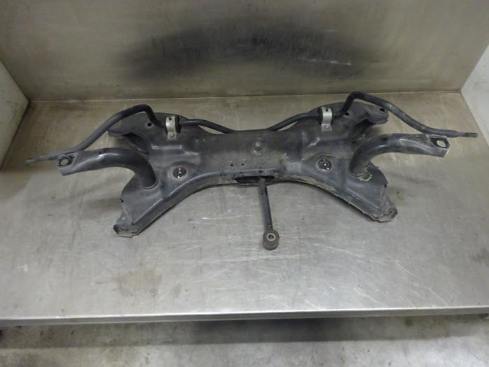 Subframe Mitsubishi Space Star 1.0 12V - 4000A449 3A90