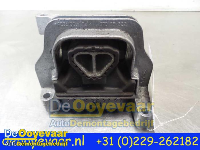 Motorsteunen met artikelnummer 6C0199262A voorraad