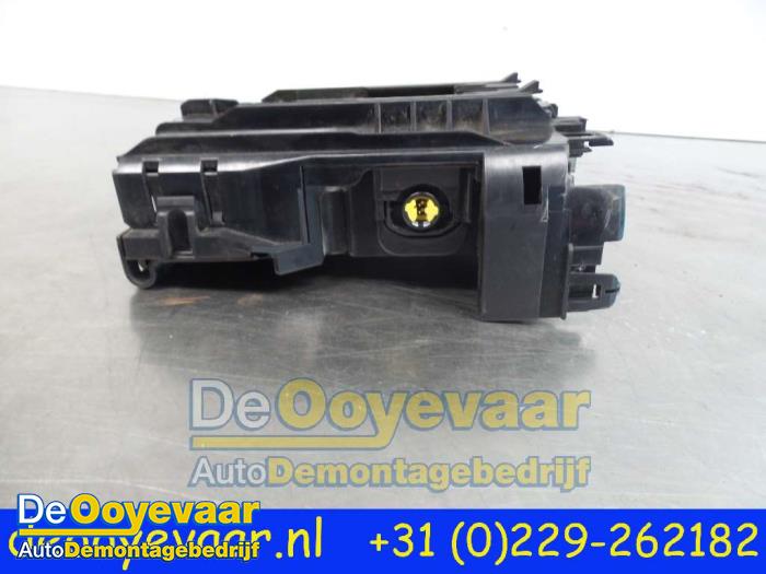 Zekeringkast Mercedes C 2.2 C-220 CDI 16V - A2045400024 DELPHI