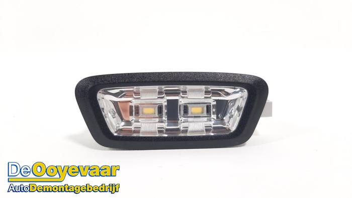 Binnenverlichting achter Mercedes GLC 2.0 350 e 16V 4-Matic ...
