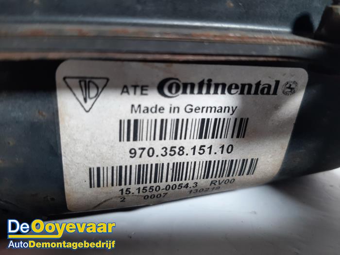 Luchtpomp (Vering) Porsche Panamera 3.6 V6 24V - 97035815110 CONTINENTAL