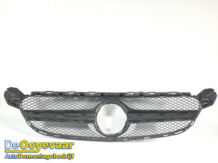 Grille Mercedes C C-300 2.0 Turbo 16V 4-Matic - A2058880223