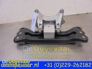 Gebruikte Mercedes E (C207) E-350 CDI V6 24V Versnellingsbak Steun ...