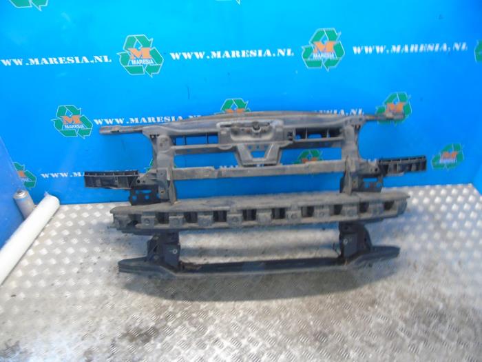 Frontpanelen met artikelnummer 2K0805588B voorraad