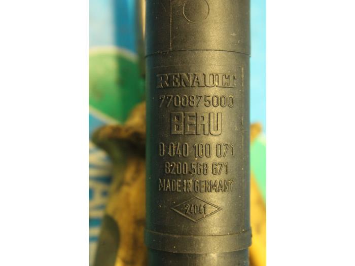 Gebruikte Renault Megane II Grandtour (KM) 1.6 16V Bobine - 8200568671 ...