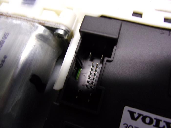 Ruitmechaniek 4Deurs links-voor Volvo S40 2.0 D 16V - 31253513