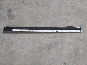 Sierstrippen met artikelnummer A4476900370 voorraad