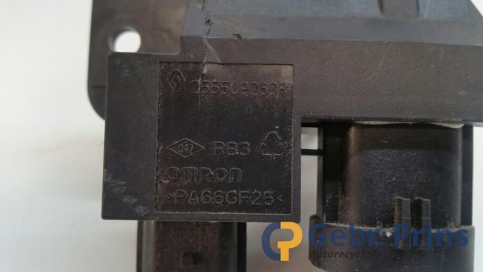 Kachel Weerstanden met artikelnummer 255509263R voorraad