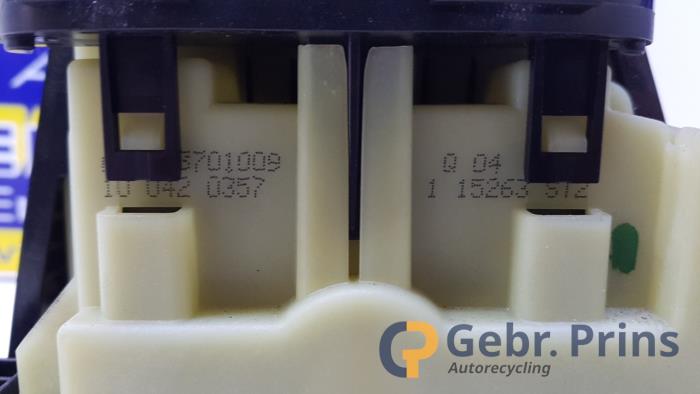 Selectiehendel automaat Mercedes A 1.5 A-160 - A1693701009