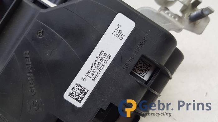 Zekeringkast Mercedes B 1.3 B-180 Turbo 16V - PBTGF30 GRUNER