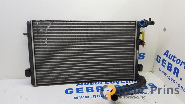 Radiateuren met artikelnummer 1J0121253N voorraad