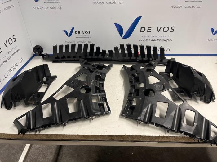 Peugeot 408 Bumperframes achter voorraad | Onderdelenlijn.nl