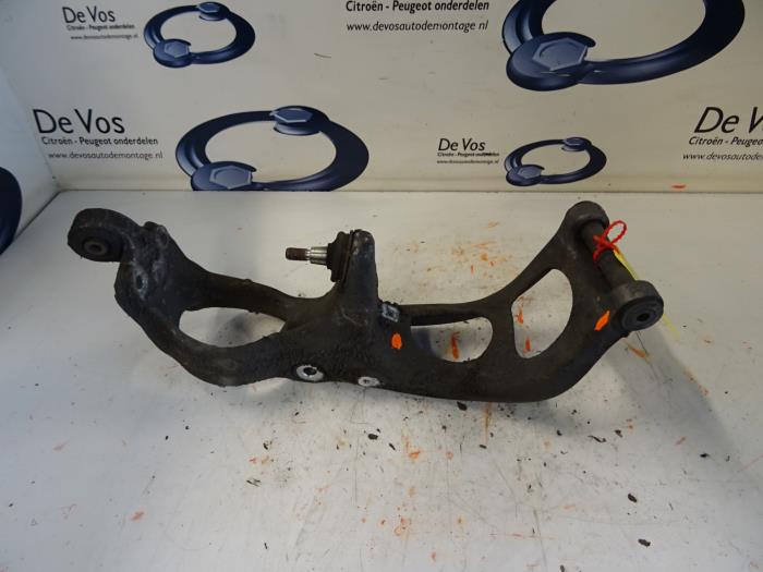 Gebruikte Peugeot 407 Fusee houder links-voor - 365604 - De Vos ...