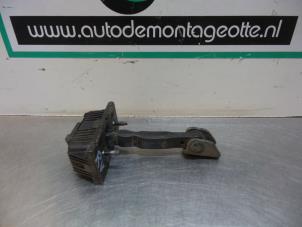 Citroen C4 Deurvangers 2Deurs rechts voorraad | Onderdelenlijn.nl