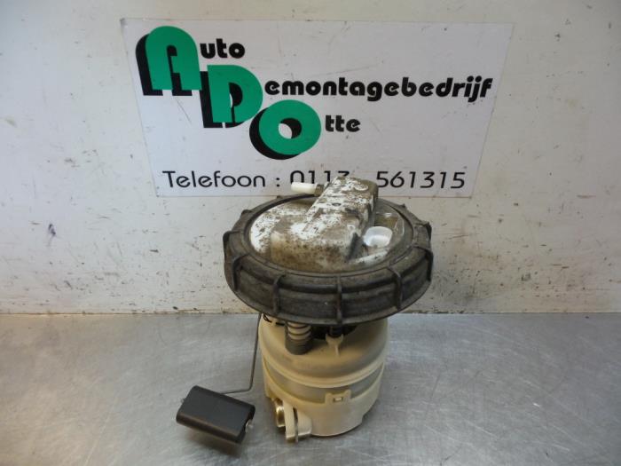 Gebruikte Renault Clio II (BB/CB/SB) 1.4 16V Brandstofpomp Elektrisch ...