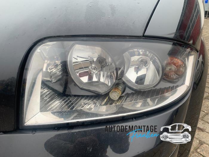 Audi A2 Koplampen links voorraad | Onderdelenlijn.nl