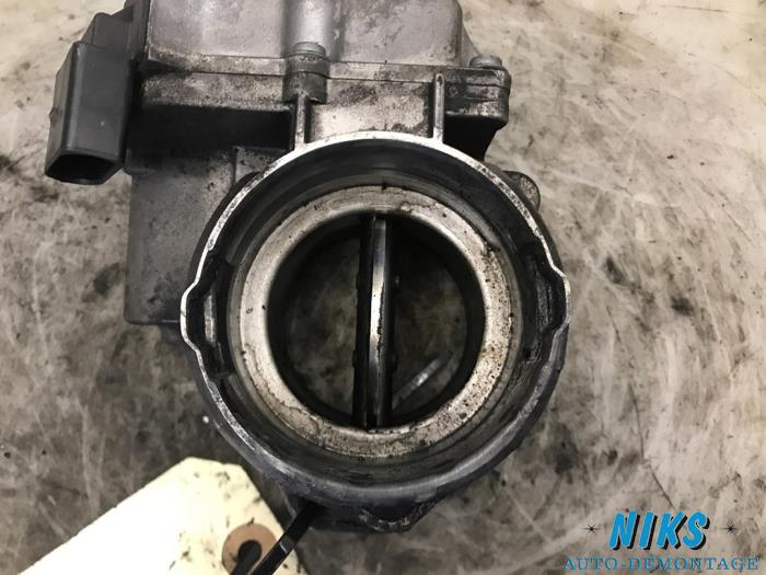 Gasklephuis Audi A4 Avant 2.5 TDI V6 24V - 059128063B BDG VDO