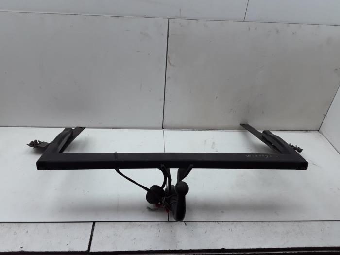 Towbar Toyota Avensis