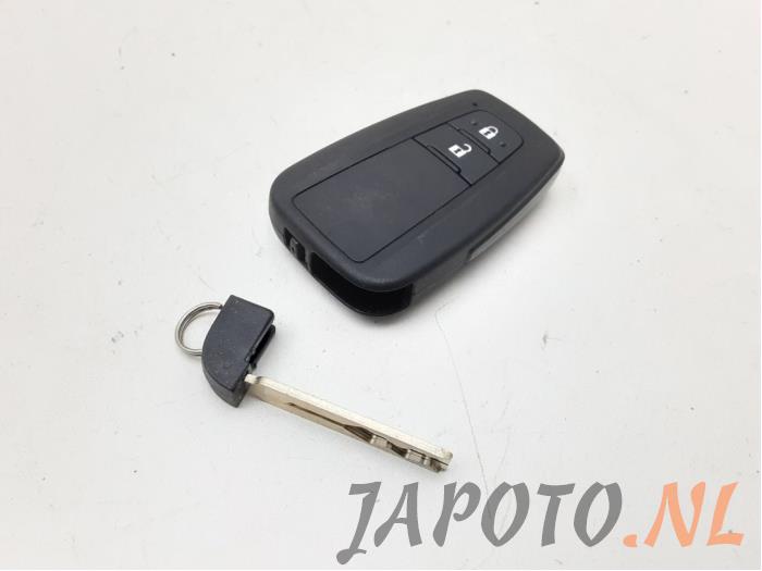 Key Toyota Rav-4