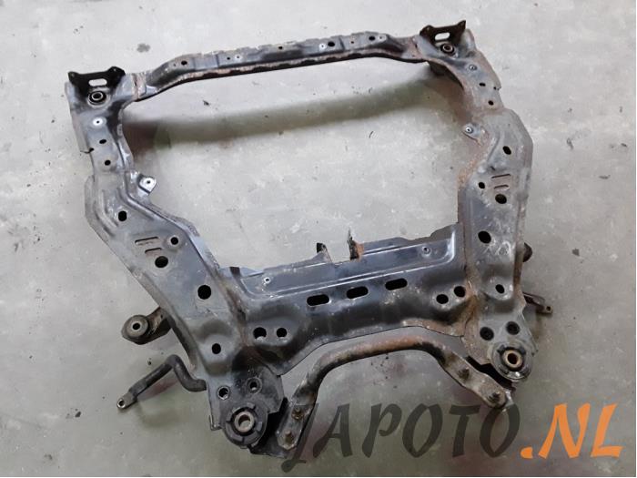 Subframe Mazda 6.