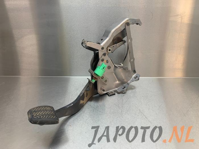 Pedals for Toyota Rav-4