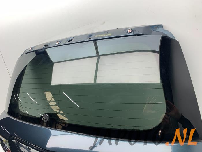 Tailgate Toyota Rav-4