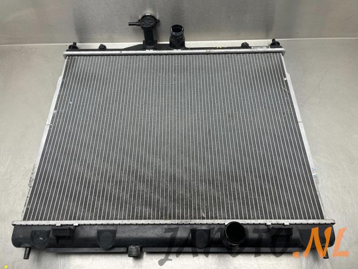 Radiator Nissan NV200