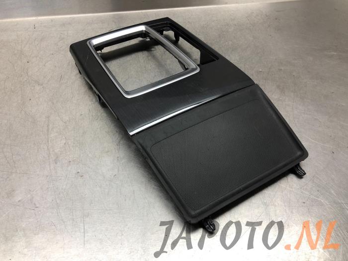 Middenconsole voor Mazda