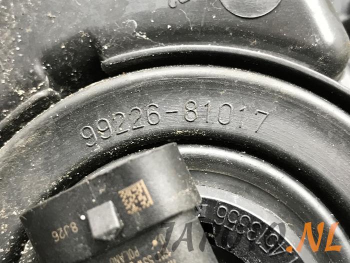 Koplamp rechts Toyota Yaris III 1.5 16V Dual VVT-iE - 9922681017 KOITO