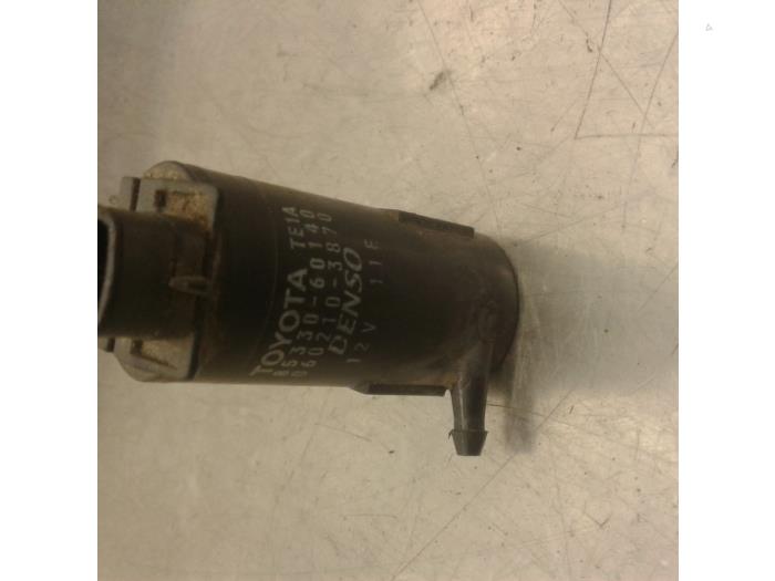 Ruitensproeierpomp achter Toyota Avensis Verso 2.0 16V VVT-i D-4 ...