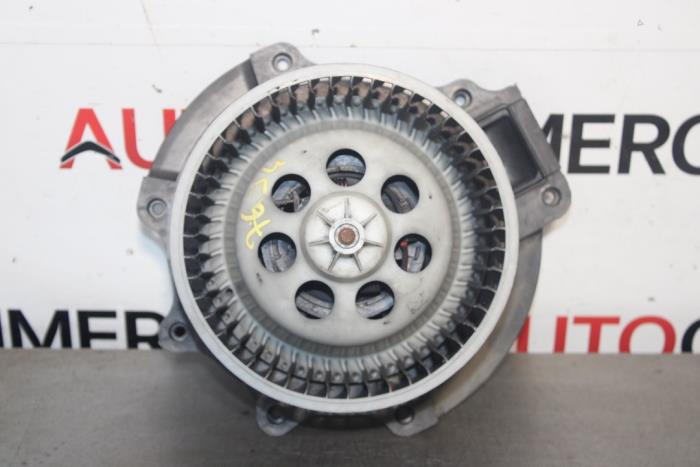 Kachel Ventilatiemotoren met artikelnummer 7701207452 voorraad