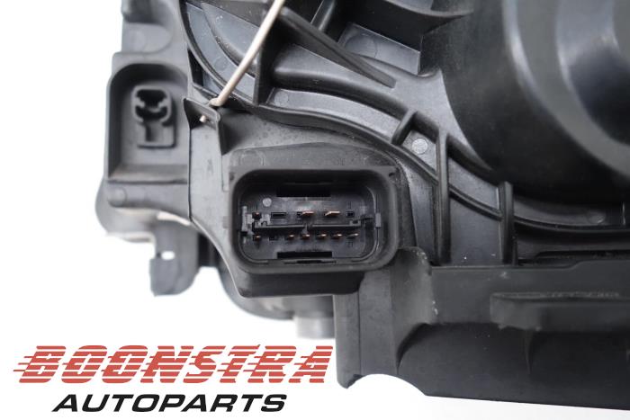 Gebruikte BMW 1 serie (E87/87N) 120i 16V Koplamp rechts - 63117193388 ...