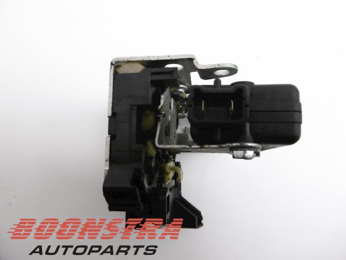 Deurslot Mechaniek 4Deurs links-voor Dacia Duster 1.5 dCi - 8200735227